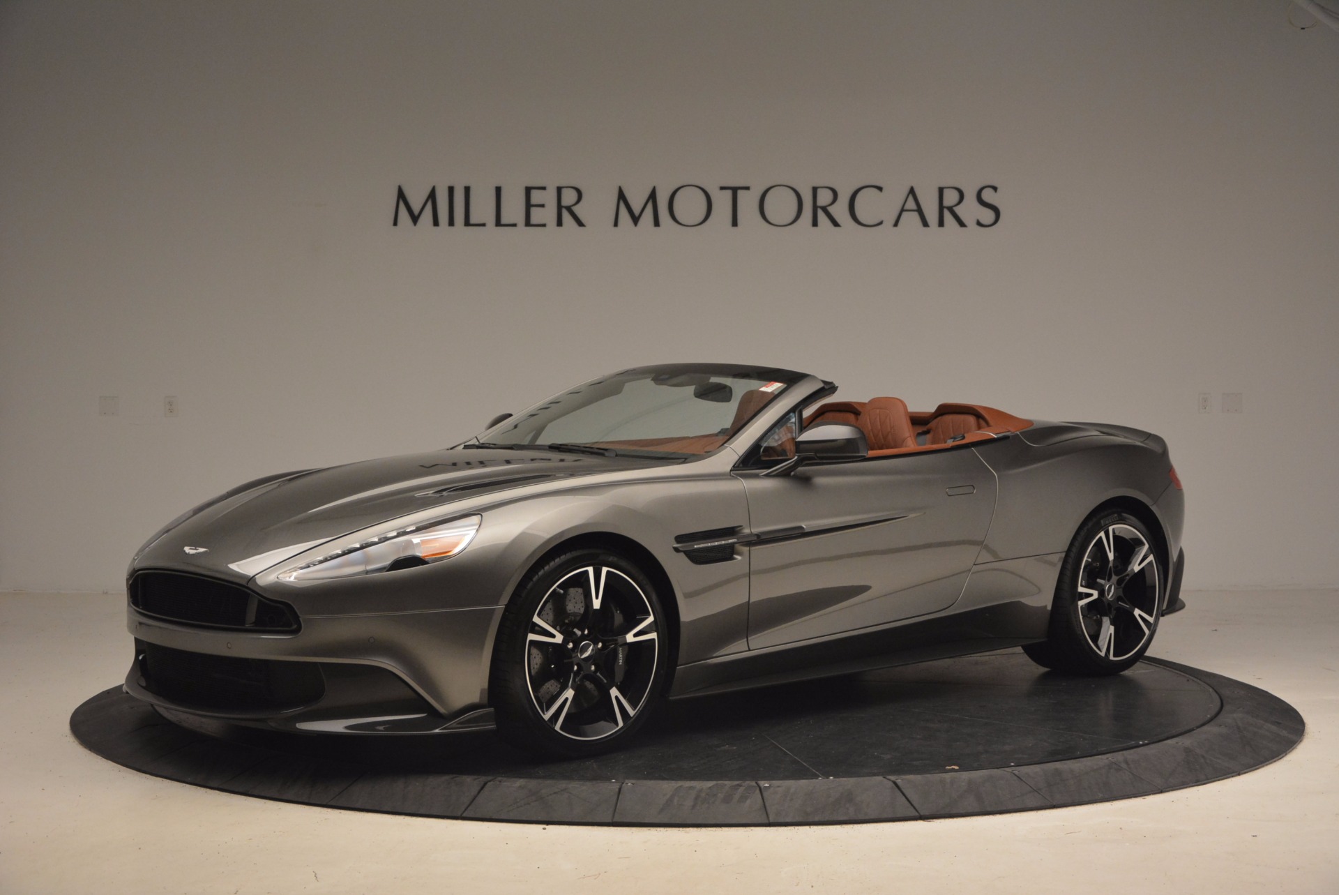 Stunning Used Aston Martin Convertible Gallery