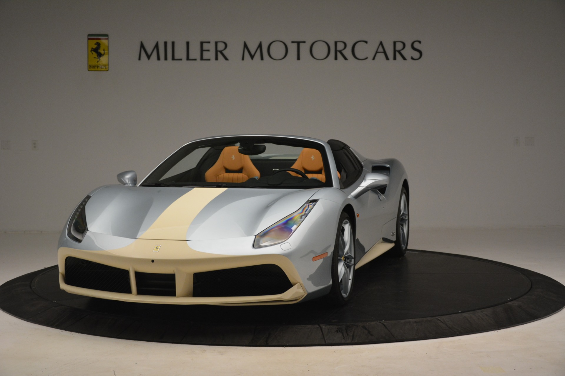 Pre-Owned 2018 Ferrari 488 Spider For Sale (Special Pricing) | Bentley ...