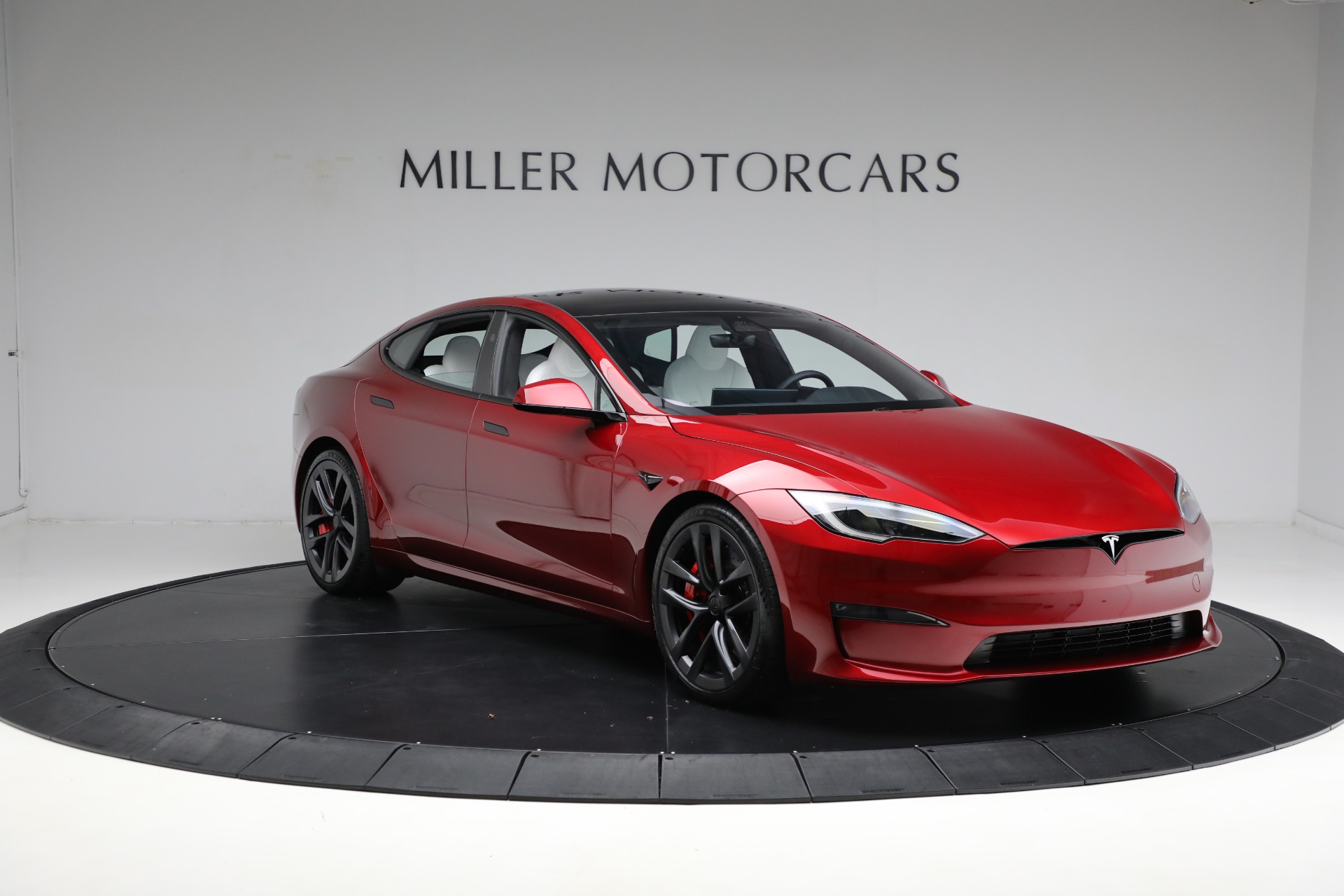 Pre-Owned 2023 Tesla Model S Plaid For Sale (Special Pricing) | Bentley ...