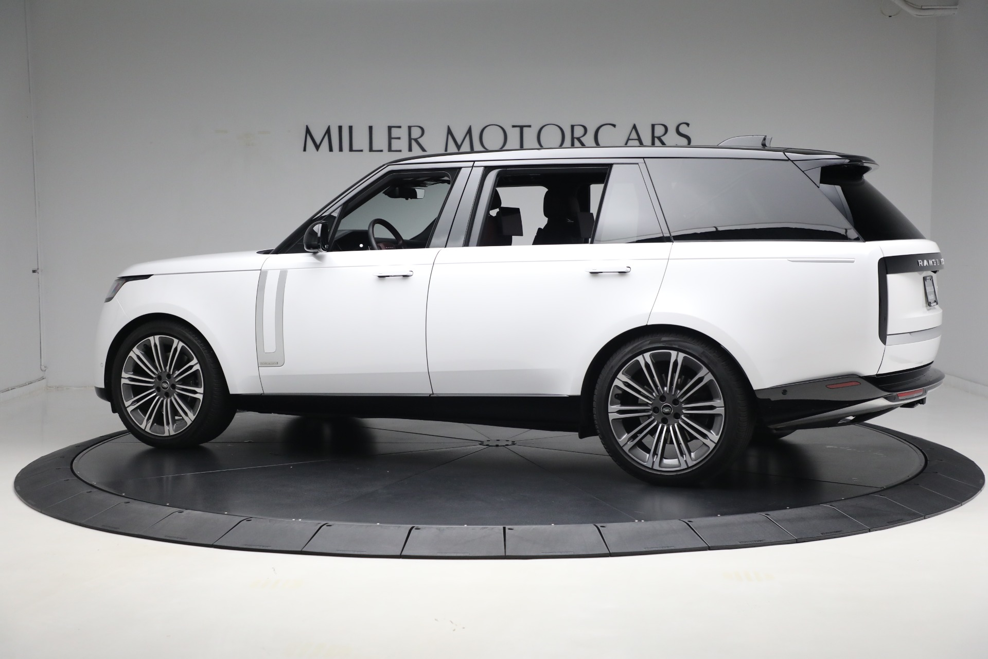 Pre-Owned 2023 Land Rover Range Rover P530 Autobiography LWB For Sale ...