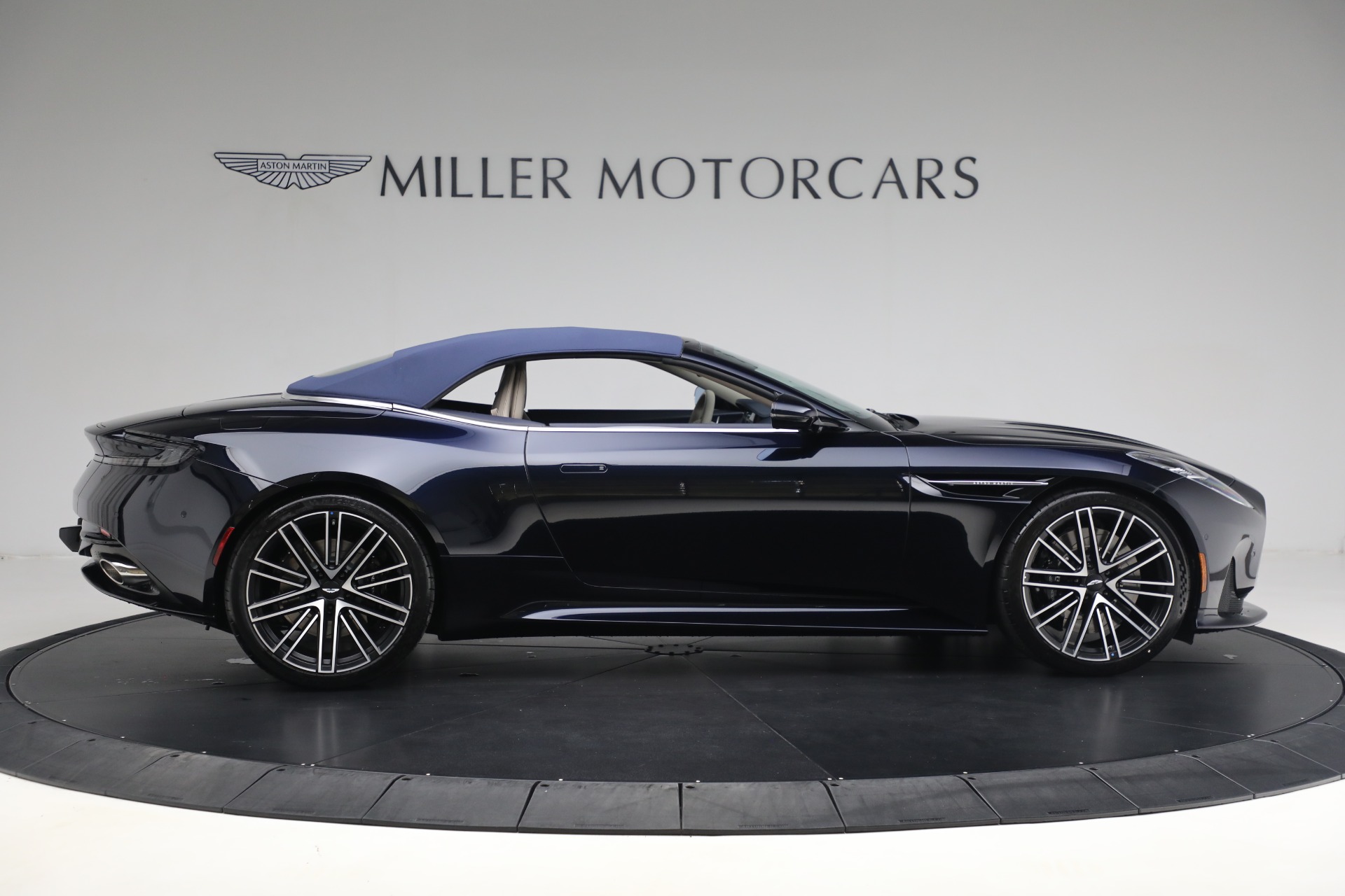 New 2025 Aston Martin DB12 Volante For Sale (Special Pricing) | Bentley ...
