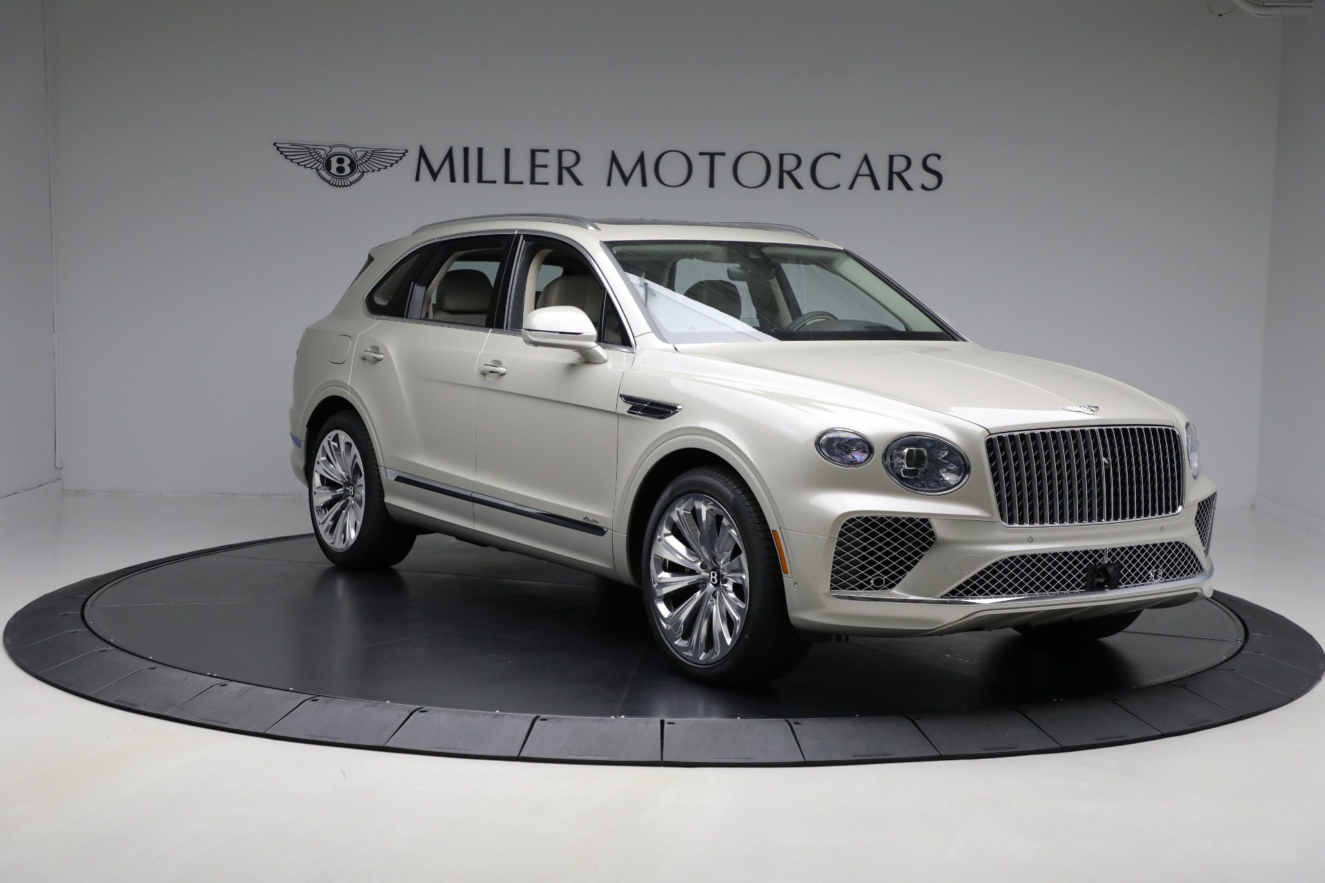 New 2025 Bentley Bentayga Azure V8 For Sale (Special Pricing) | Bentley ...