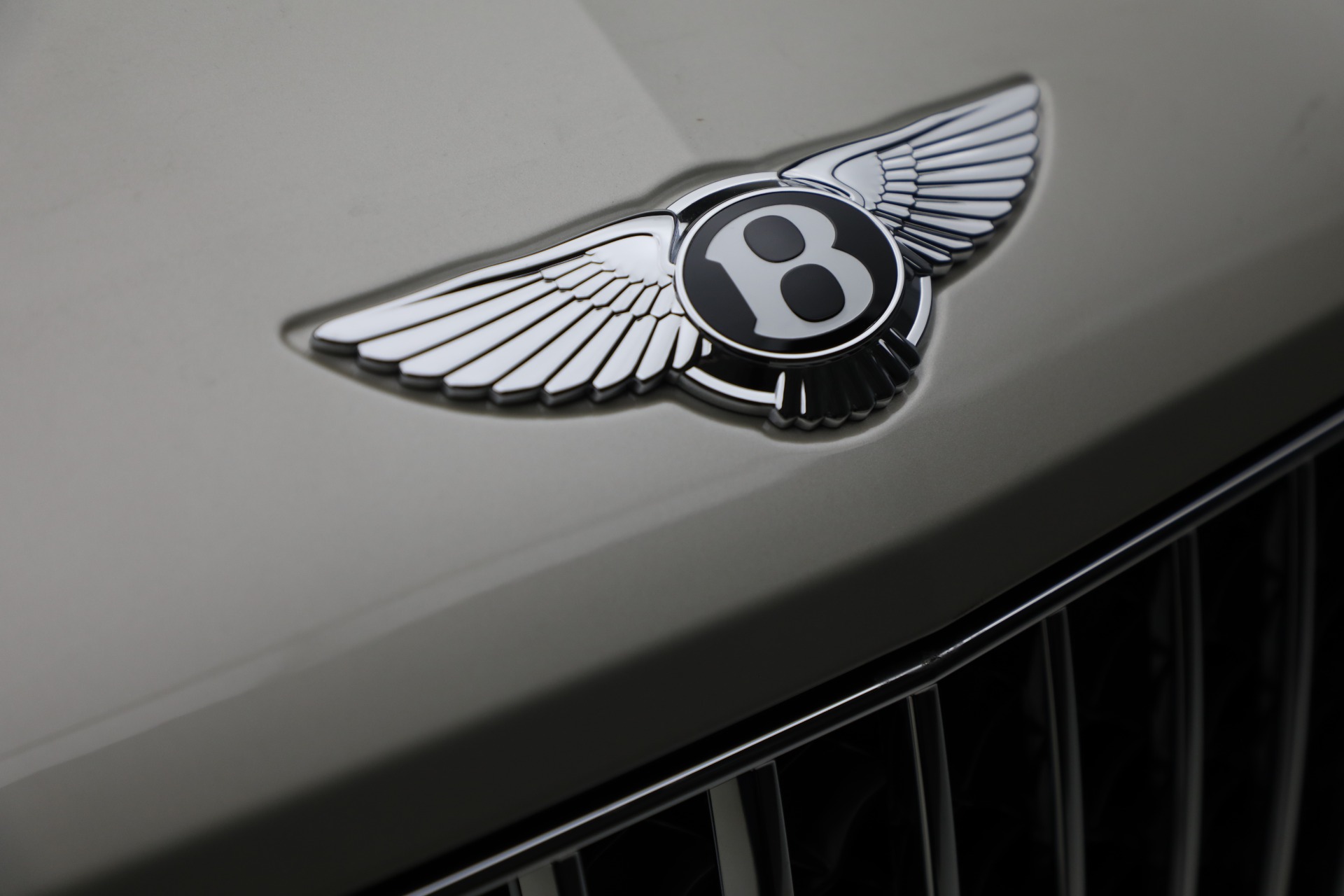 New 2025 Bentley Bentayga Azure V8 For Sale (Special Pricing) | Bentley ...