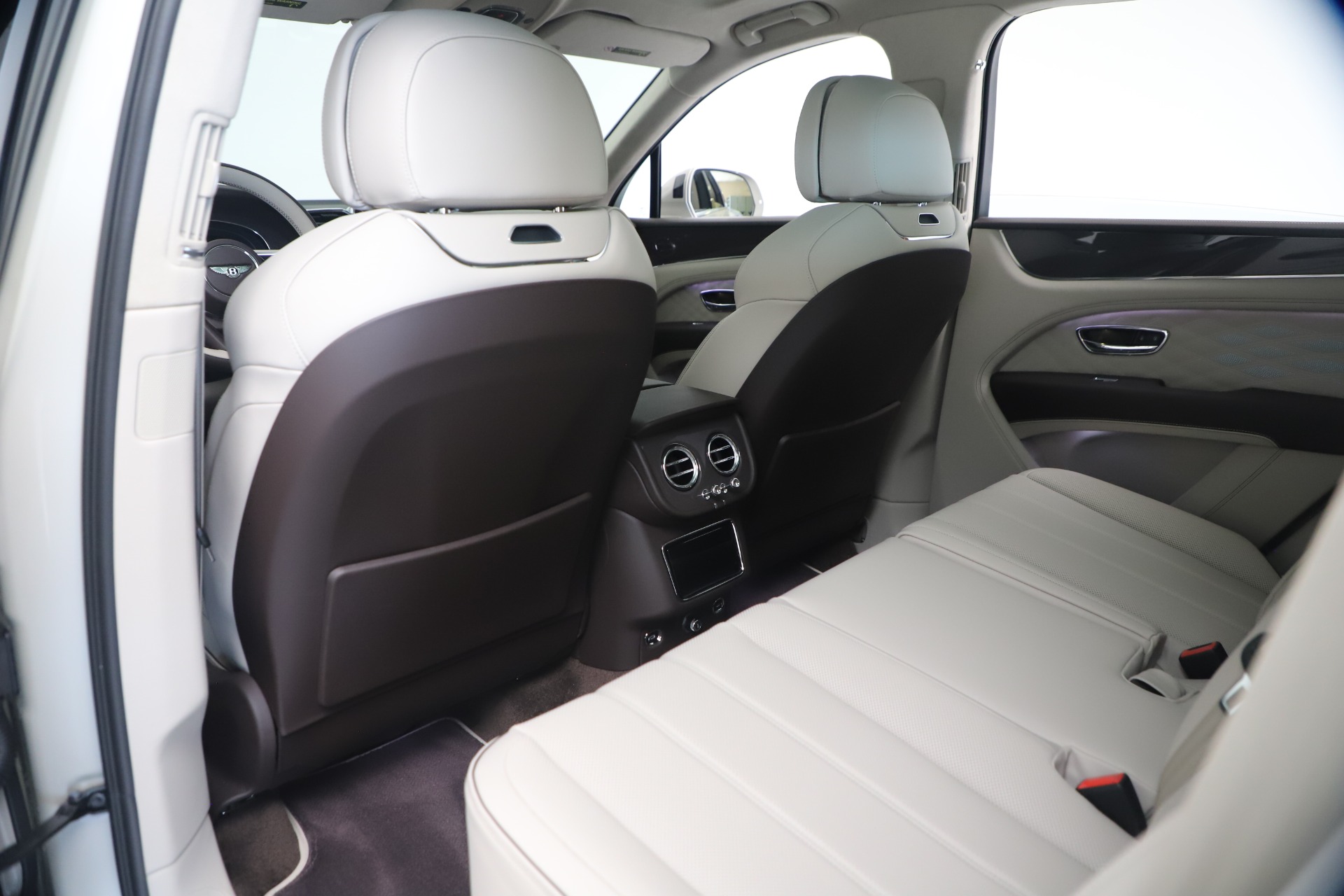 New 2025 Bentley Bentayga Azure V8 For Sale (Special Pricing) | Bentley ...