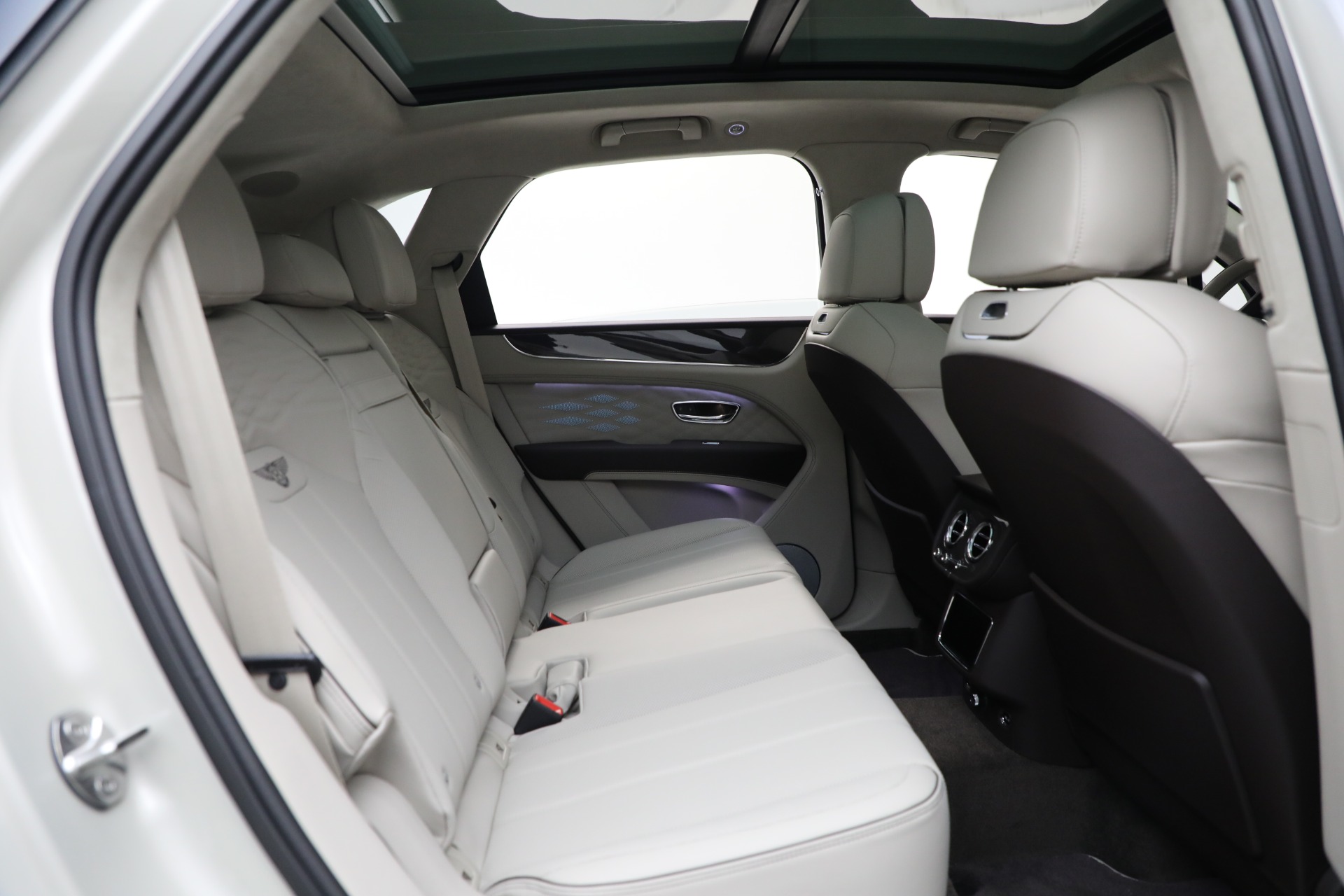 New 2025 Bentley Bentayga Azure V8 For Sale (Special Pricing) | Bentley ...