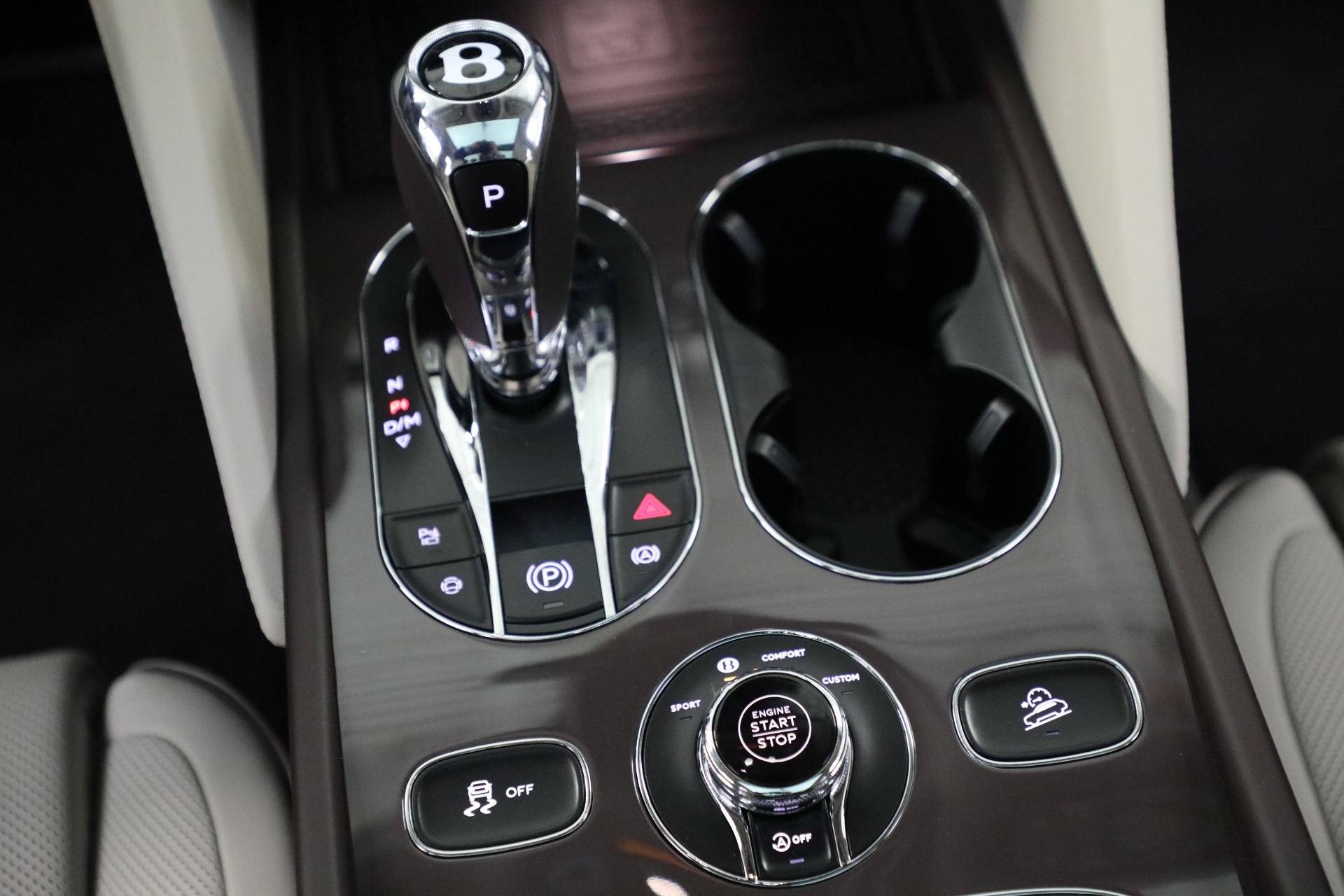 New 2025 Bentley Bentayga Azure V8 For Sale (Special Pricing) | Bentley ...