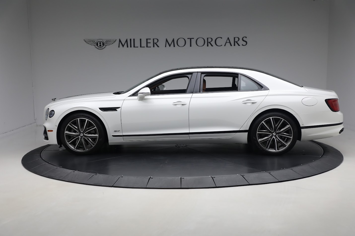 Pre-Owned 2022 Bentley Flying Spur Hybrid For Sale (Special Pricing ...
